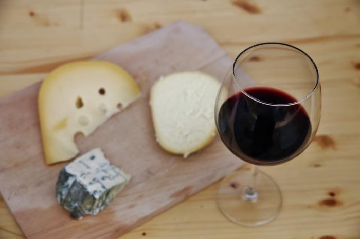 Cum poți transforma orice gustare intr-o experiența culinara | Vinul și ...