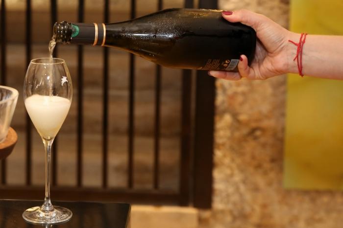 How to serve Sparkling Wine, Useful information